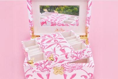 Free Lilly Pulitzer Gift with Purchase (The Extensive & Chronological ...